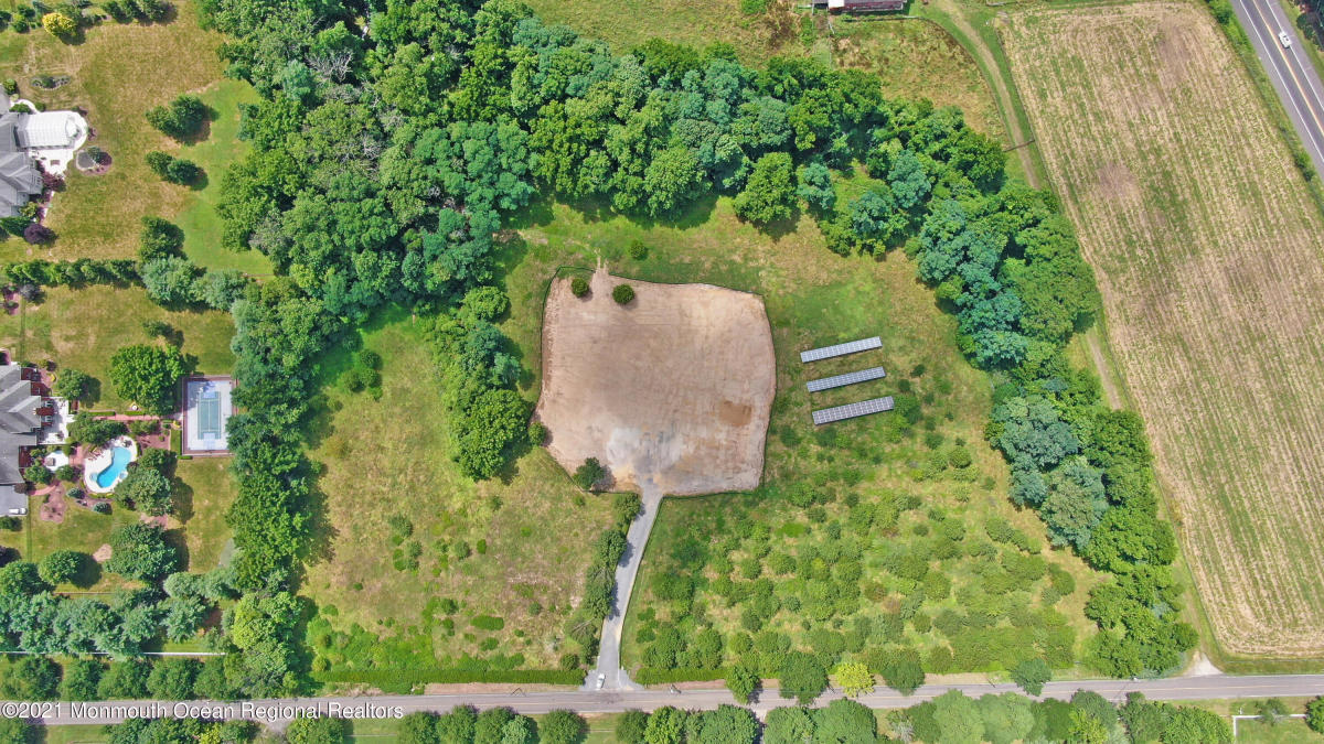 Lawrence Lease on HubPages