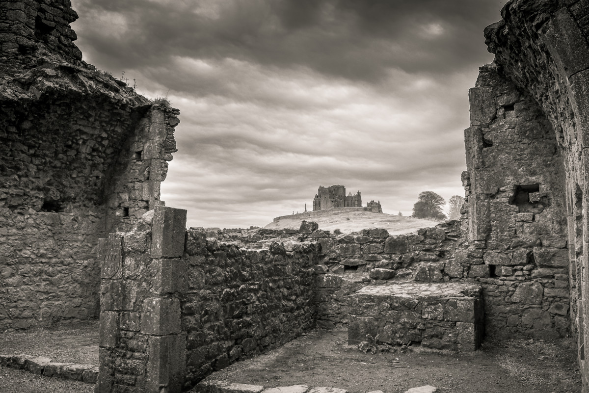 English Ghost Hunters Capture Image of Ghost Child in Castle Ruins ...
