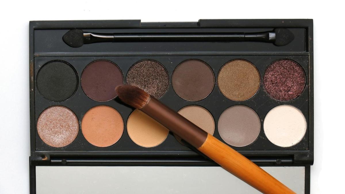 Introduction to Make-up: What Do You Need? - HubPages