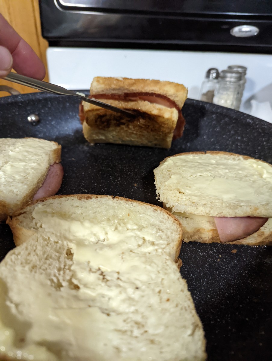 Grilled Cheese Sandwich - in a Frying Pan - HubPages