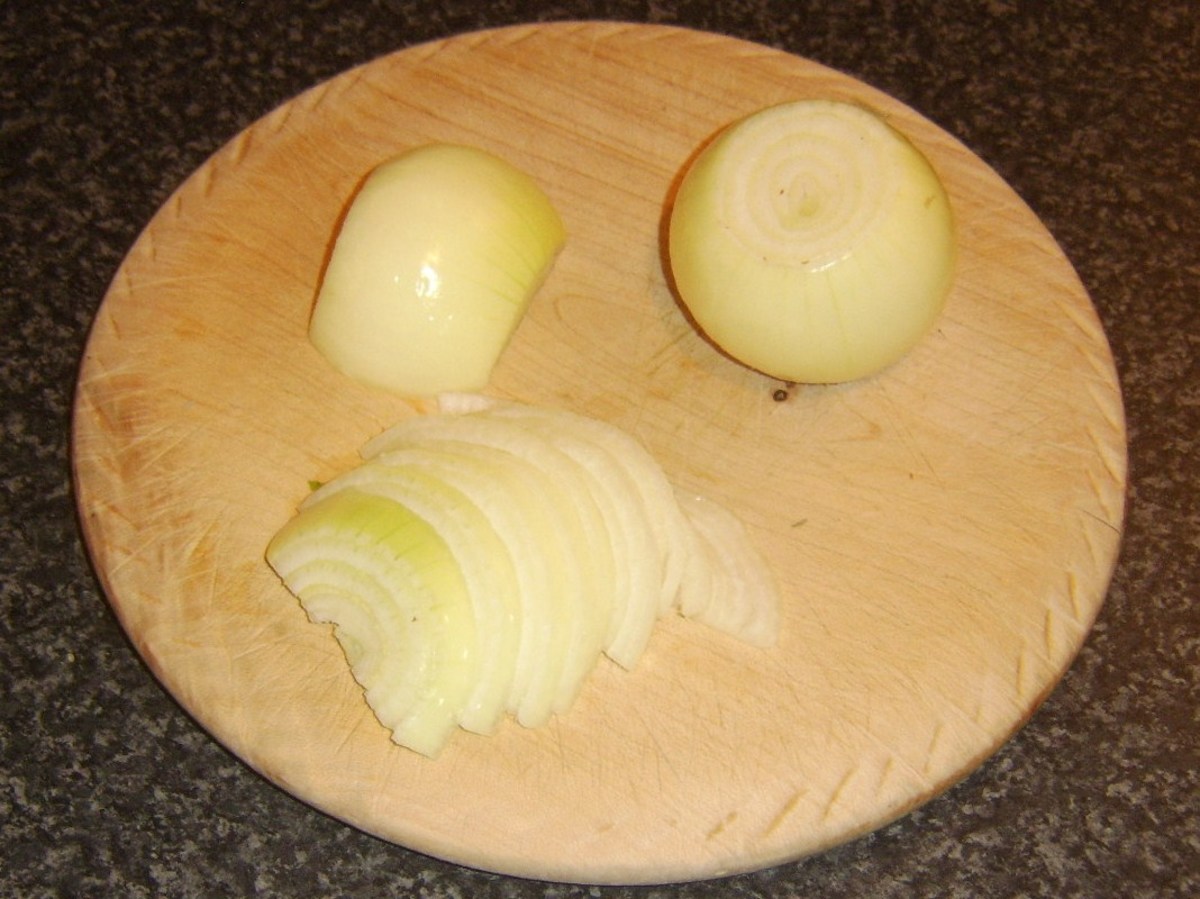 Indian Spiced Onions with Sweet Pepper Sauce Recipe - HubPages