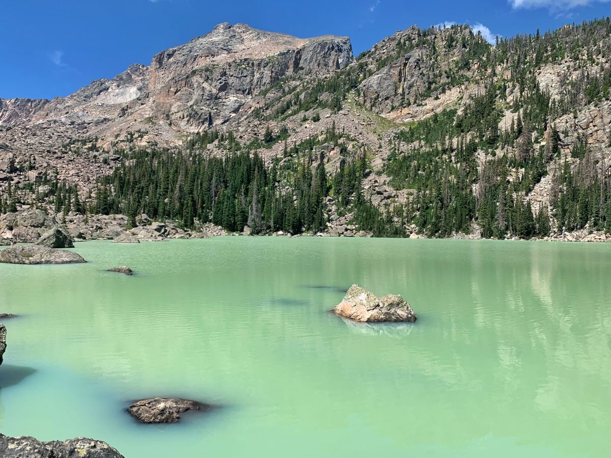 Rare Color Phenomenon at Colorado Alpine Lake Has People in Awe ...