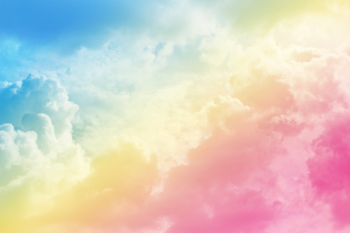 Amazing Time Lapse Video Shows Color "Draining" From the Clouds in St ...