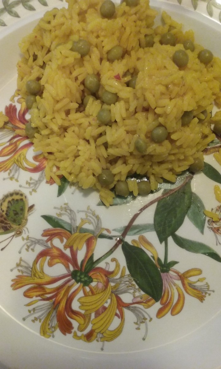 How to Make Very Nice Chicken and Rice , Prepared With Salt and Pepper ...