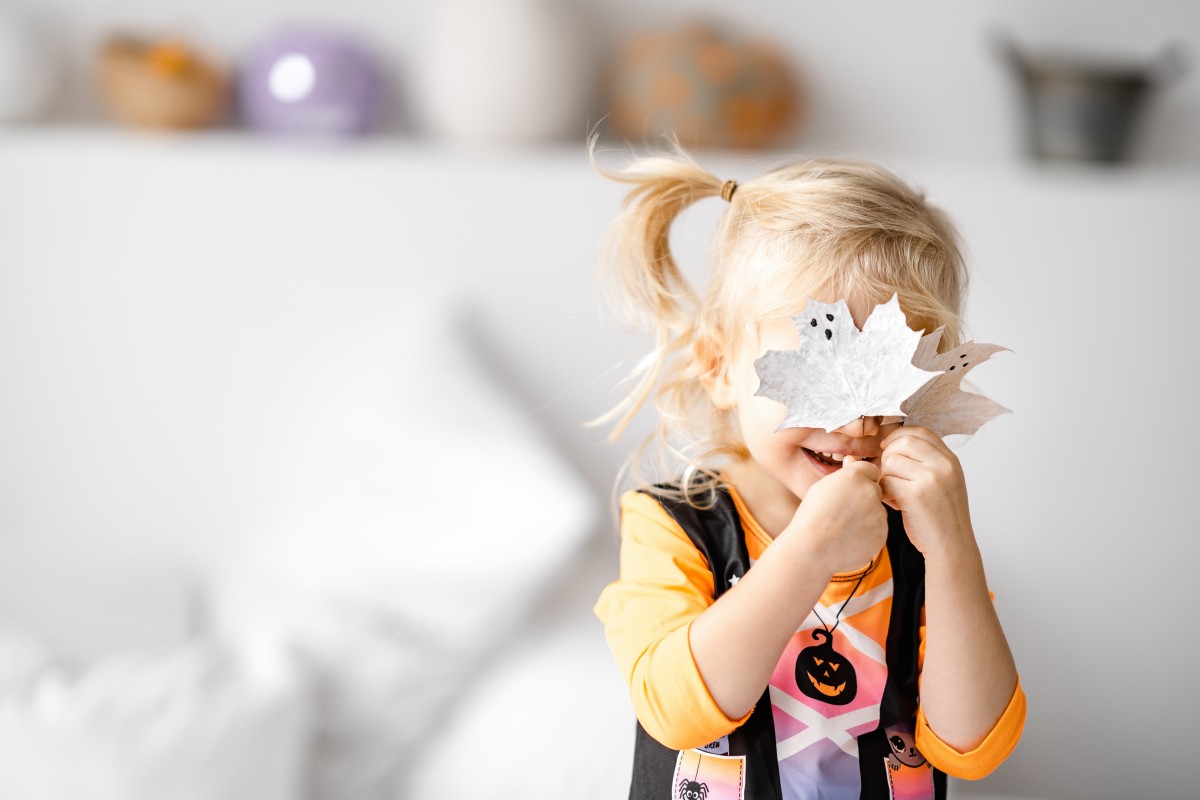Mom Does Cutest “Ghost” Hairstyle and Her Daughter Clearly Loves It ...
