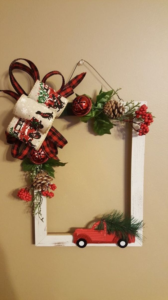 75+ Best DIY Christmas Frame Wreath Ideas in 2023 - HubPages