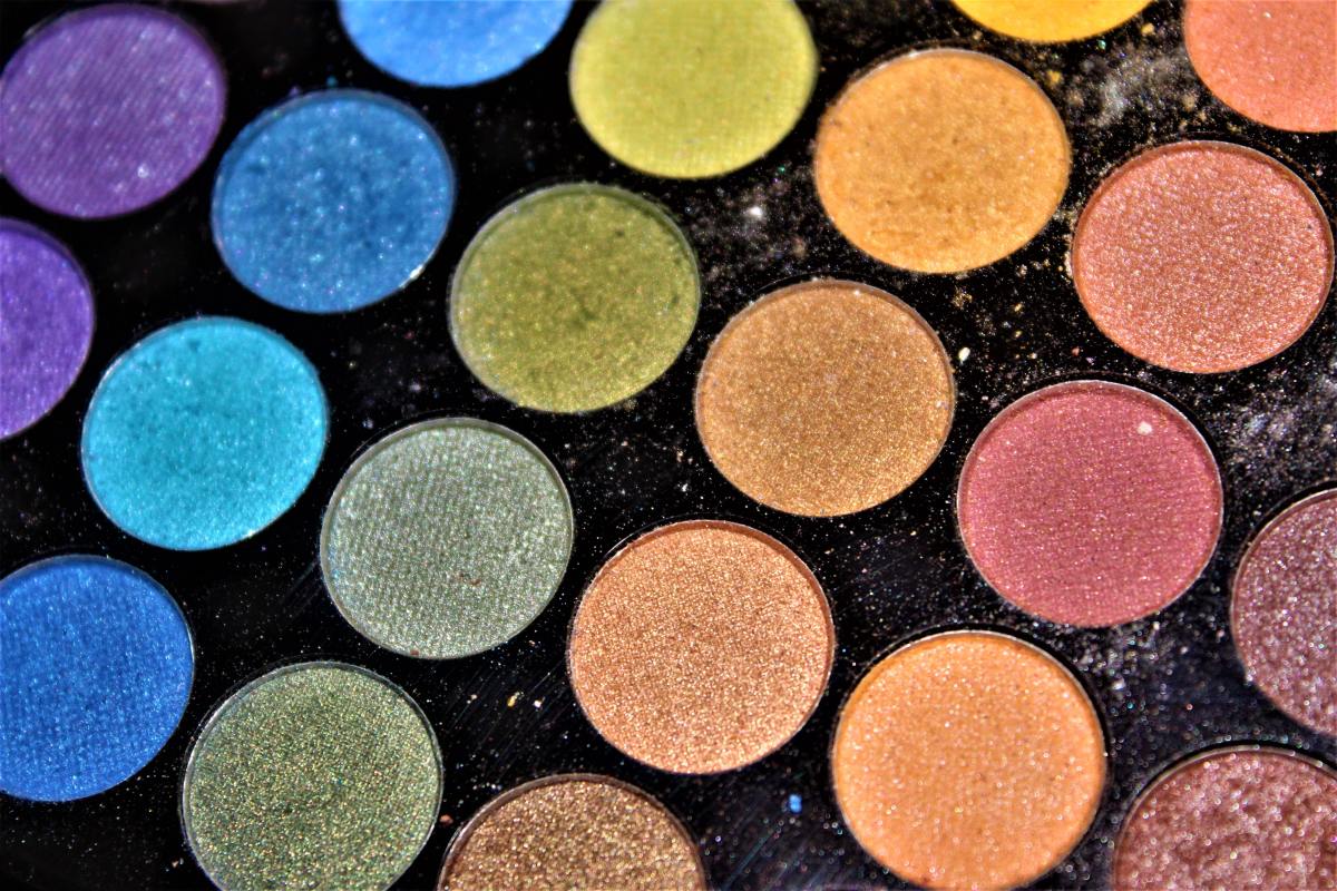 Top 10 Makeup Mistakes: How Not to Apply Makeup - HubPages