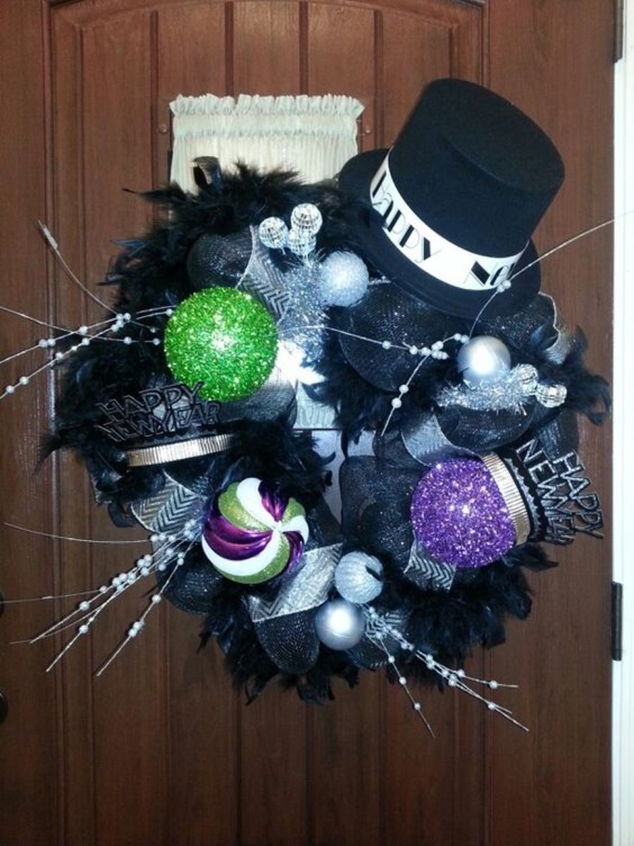 50+ Amazing DIY New Years Eve Wreath Ideas for 2023 - HubPages
