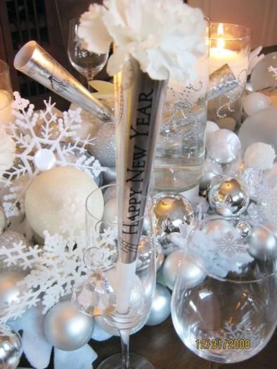 50+ Elegantly Stylish New Years Eve Table Setting Ideas - HubPages