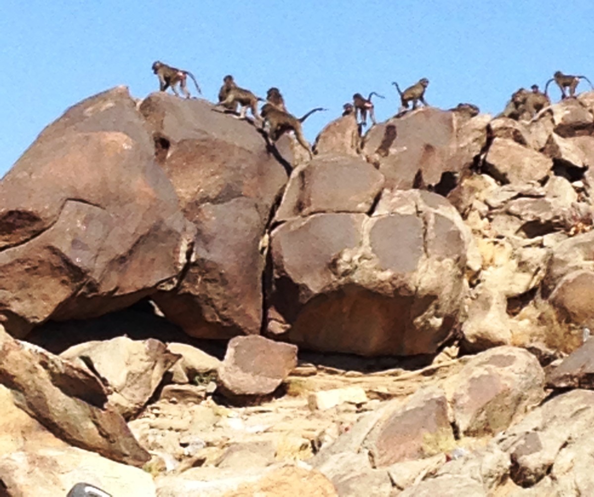 The Spectacular Rock Formations in Southwestern Saudi Arabia - HubPages