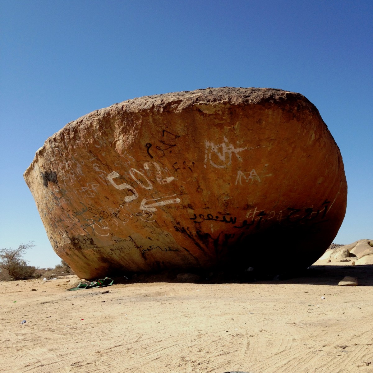 The Spectacular Rock Formations in Southwestern Saudi Arabia - HubPages