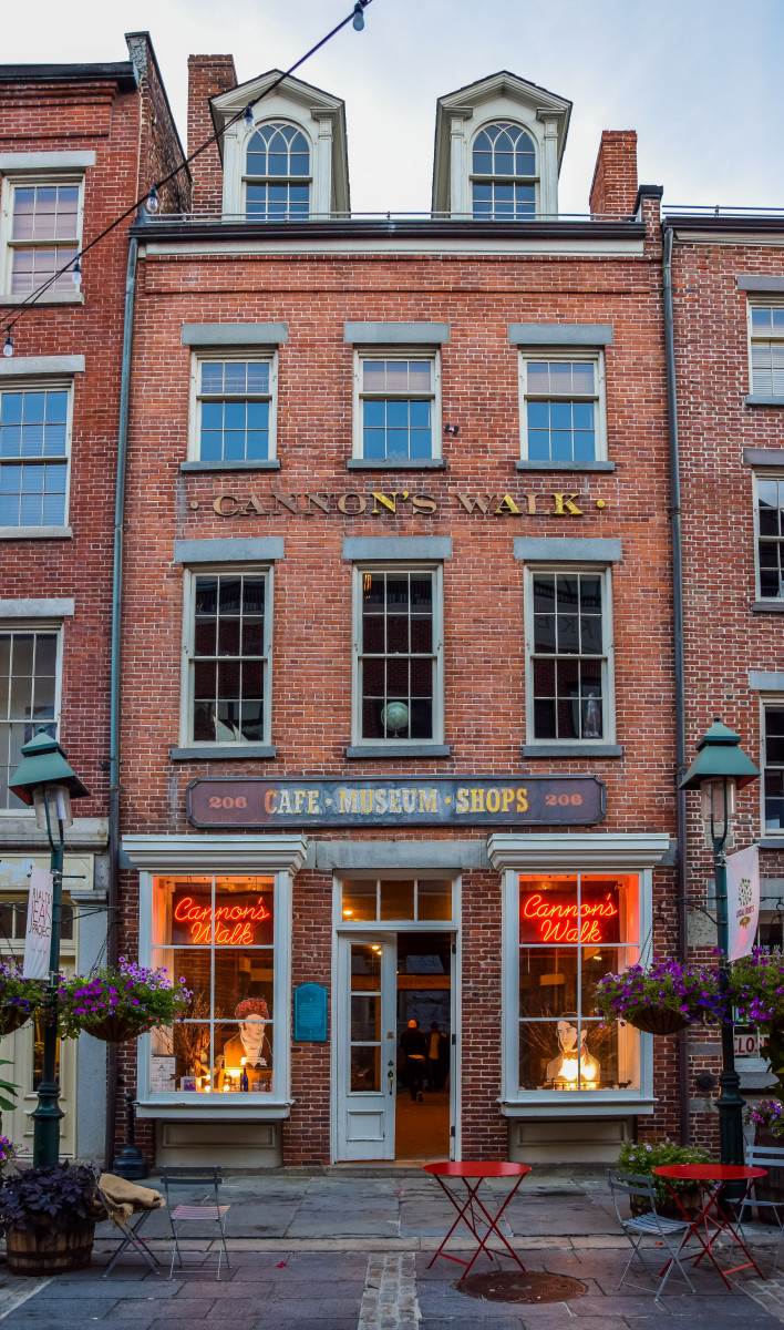 Hidden 'Secret Alley' in New York City Is a Cool Piece of History ...