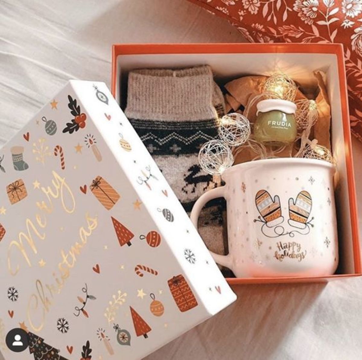 50+ Easy to Make Christmas Eve Box Ideas for Adults and Kids - HubPages