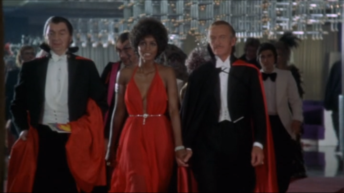 Old Dracula / Vampira Movie Review - HubPages