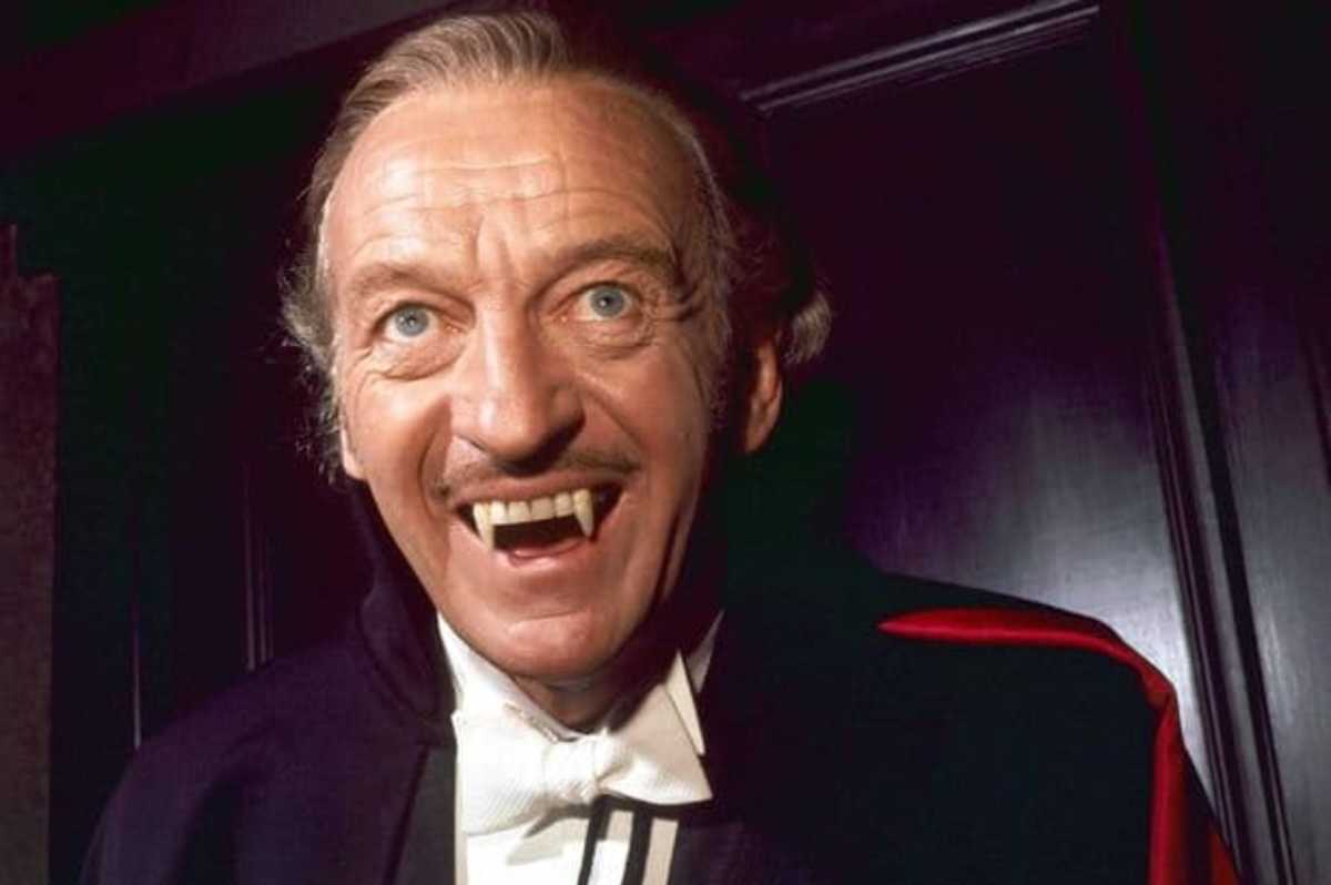 Old Dracula / Vampira Movie Review - HubPages