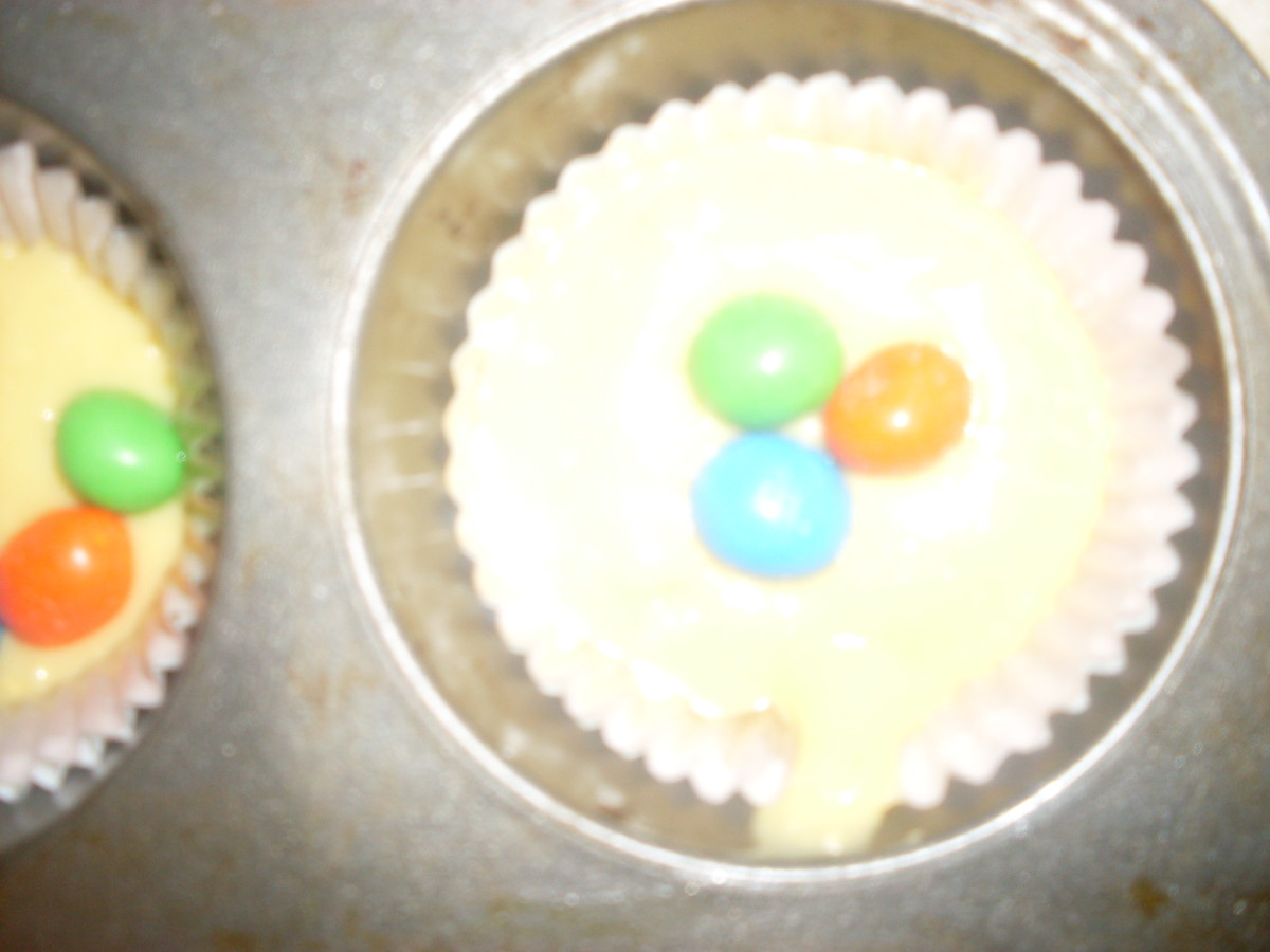 Fun With Boxed Cake Mixes: Peanut M&M Yellow Cake Recipe - HubPages