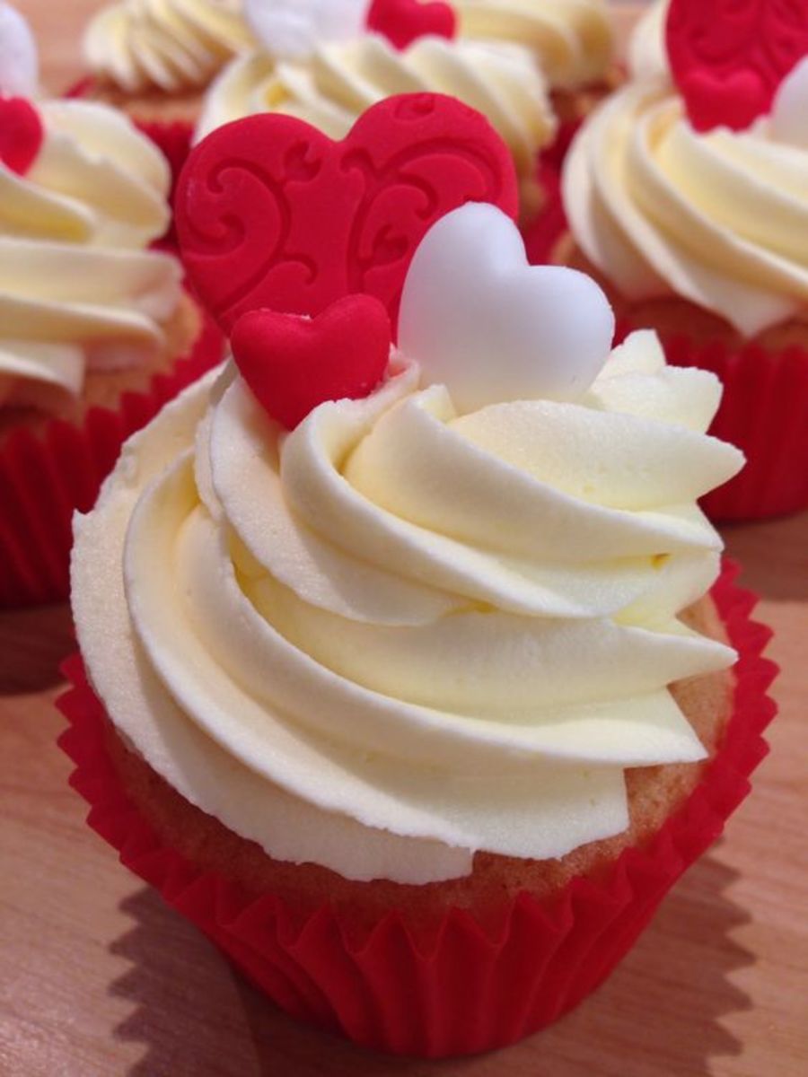 35+ Stunning Valentines Day Cupcake Ideas To Show Your Love - HubPages