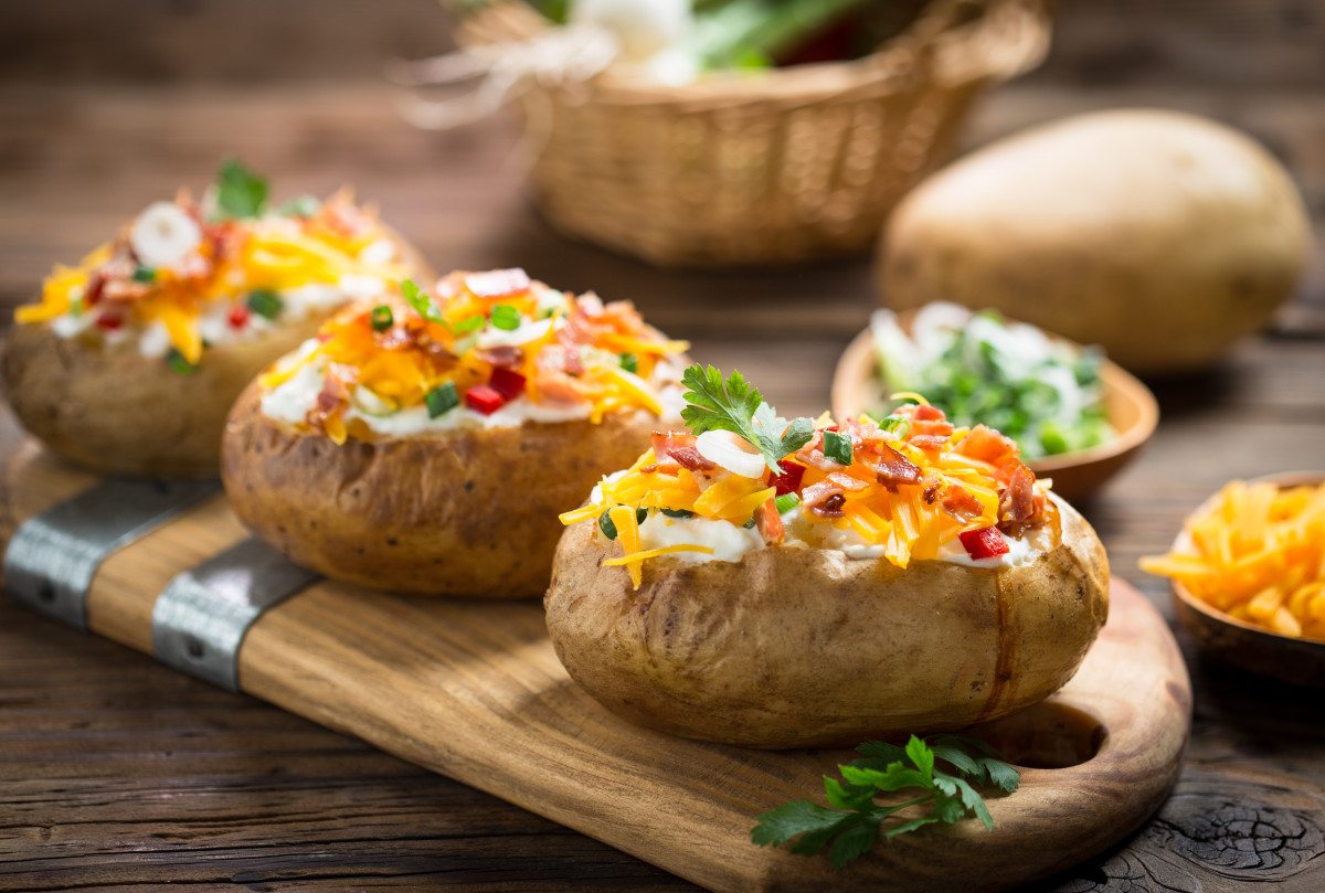 Missouri Shop's Epic Loaded Baked Potatoes Are Going Viral - Delishably ...