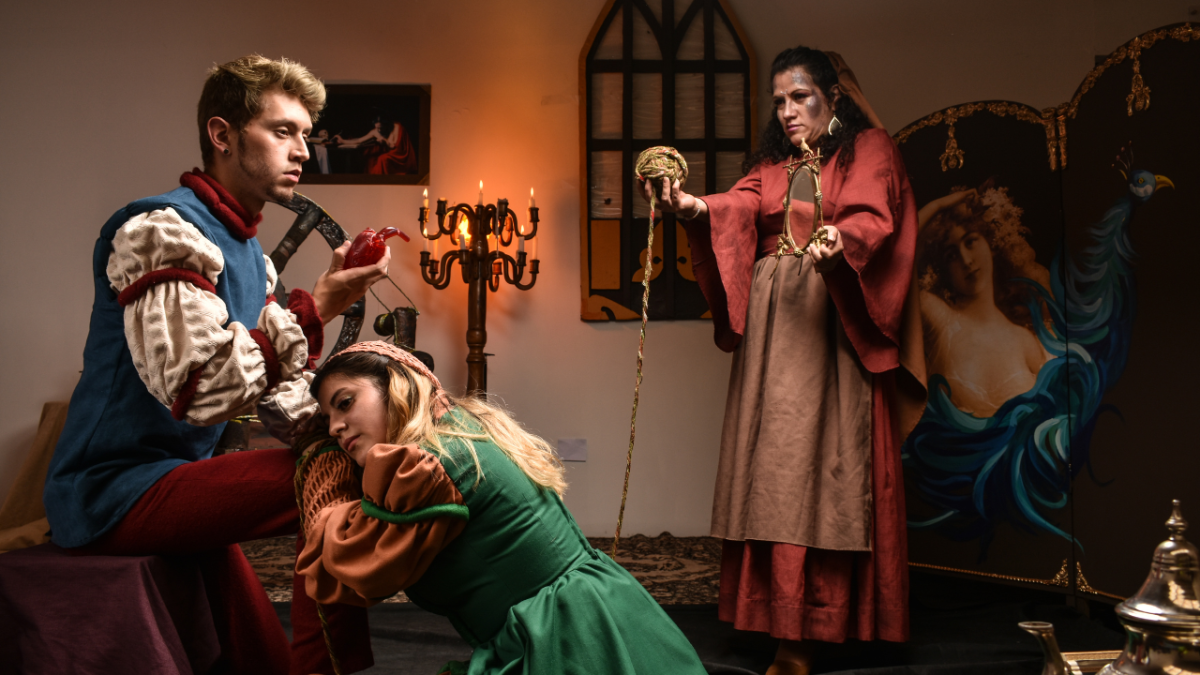 Definition & Elements of a Novel - HubPages