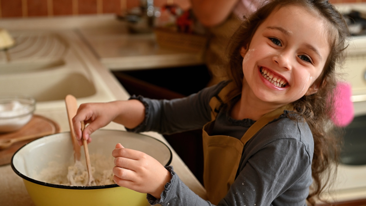 What I Learned When I Made My Children Start Cooking Their Own Dinner ...