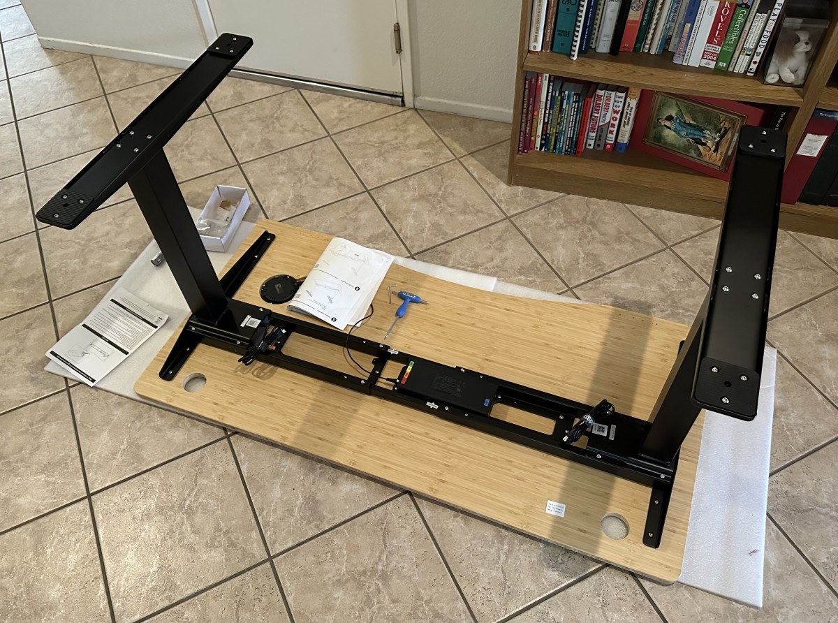 Stand Up for FlexiSpot’s Height Adjustable E7B-Pro Standing Desk - HubPages