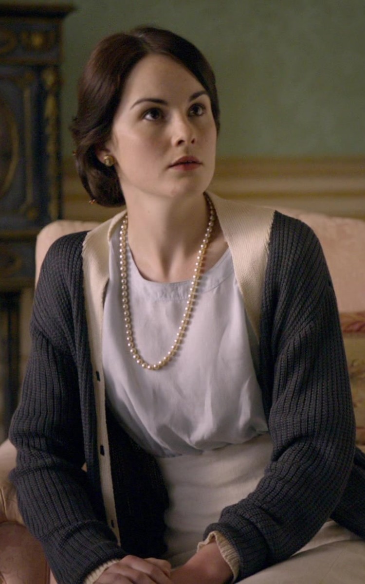 Lady Mary Crawley's 12 Best Costumes from Season 1 of "Downton Abbey ...