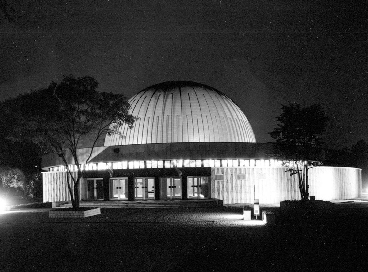 Back to the 70's: the Budapest Planetarium - HubPages