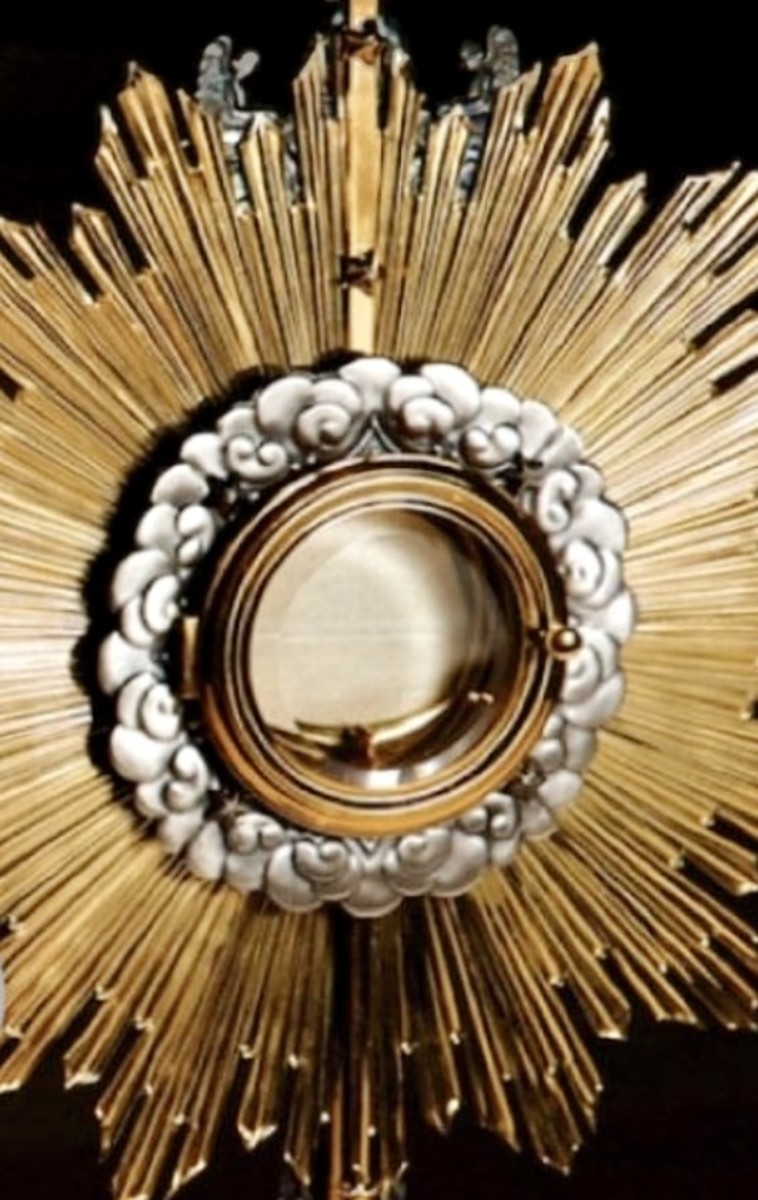 Eucharistic Adoration and the Lord’s Prayer - HubPages
