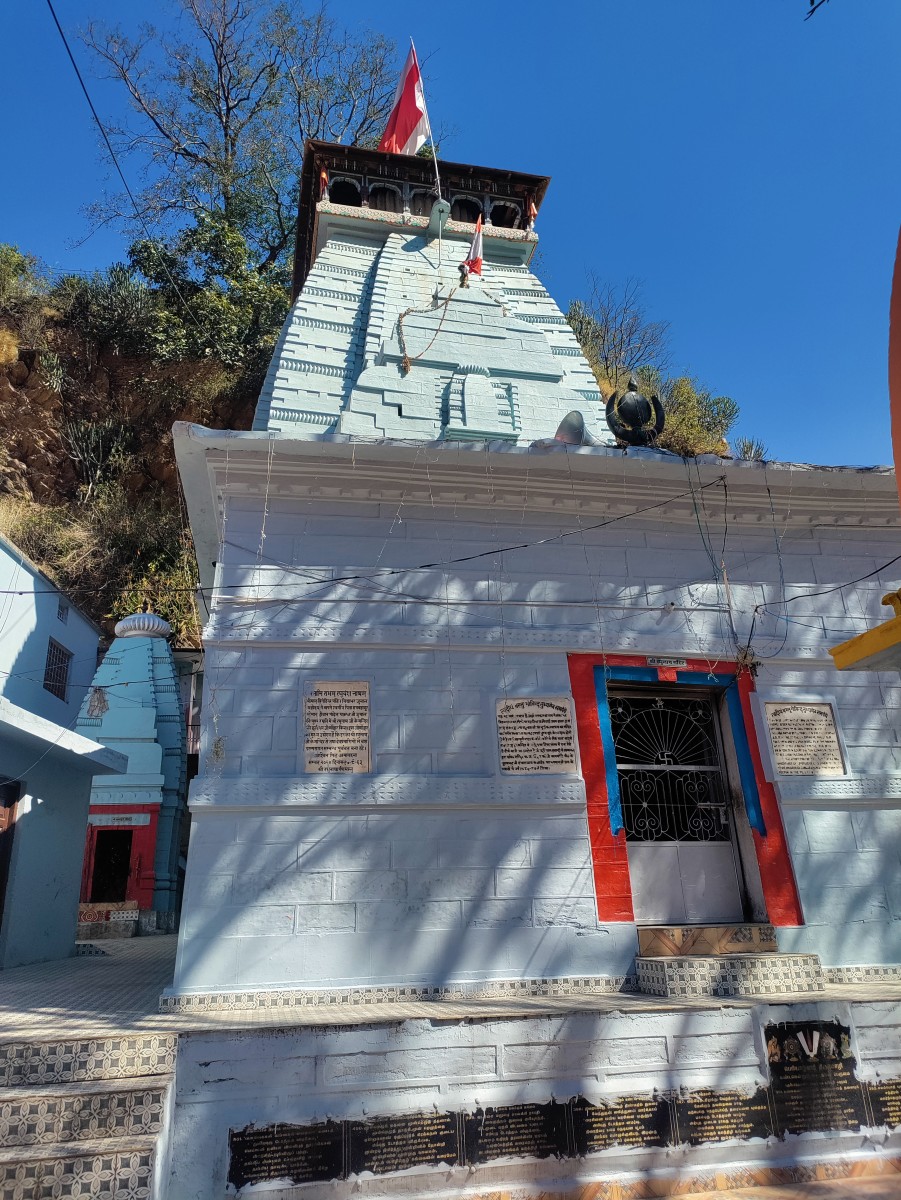 Raghunath temple of Devaprayag, Garhwal, Uttarakhand - HubPages