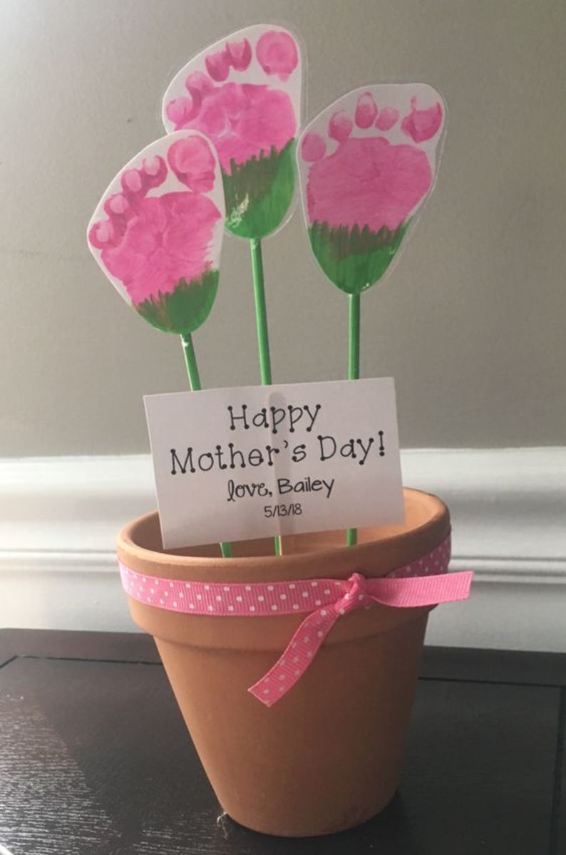 35+ Adorable Mothers Day Hand and Footprint Art Ideas That Will Be ...