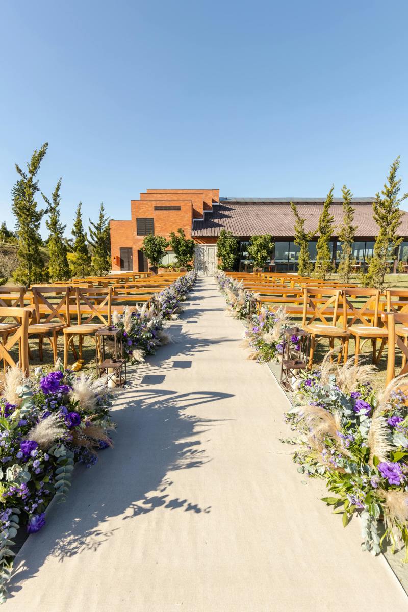 6 Fabulous Farm (Rustic) Wedding Ideas - HubPages