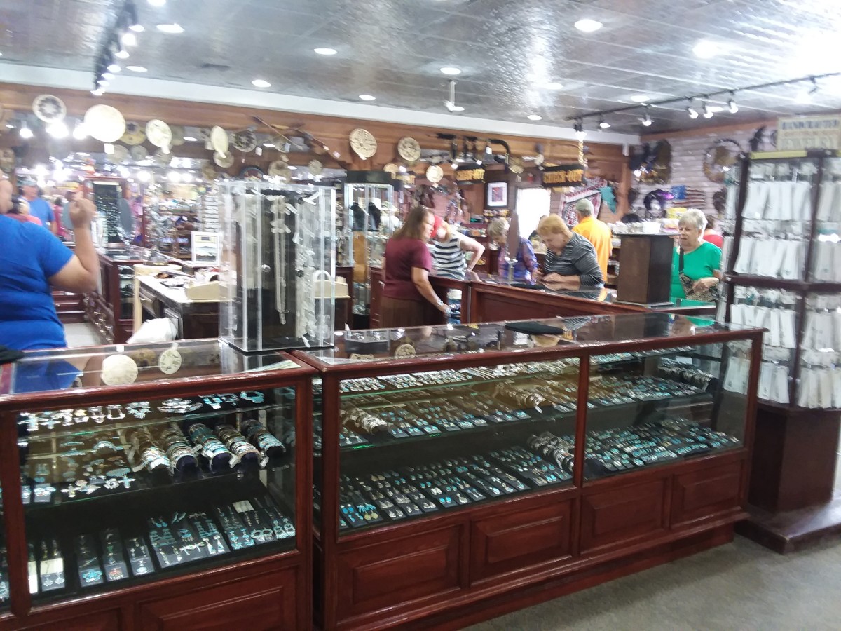 The Authentic Historic Cameron Trading Post, Restaurant and Hotel ...