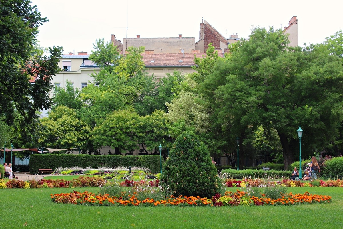 Károlyi Garden: A Small Green Oasis in the Heart of Budapest - WanderWisdom