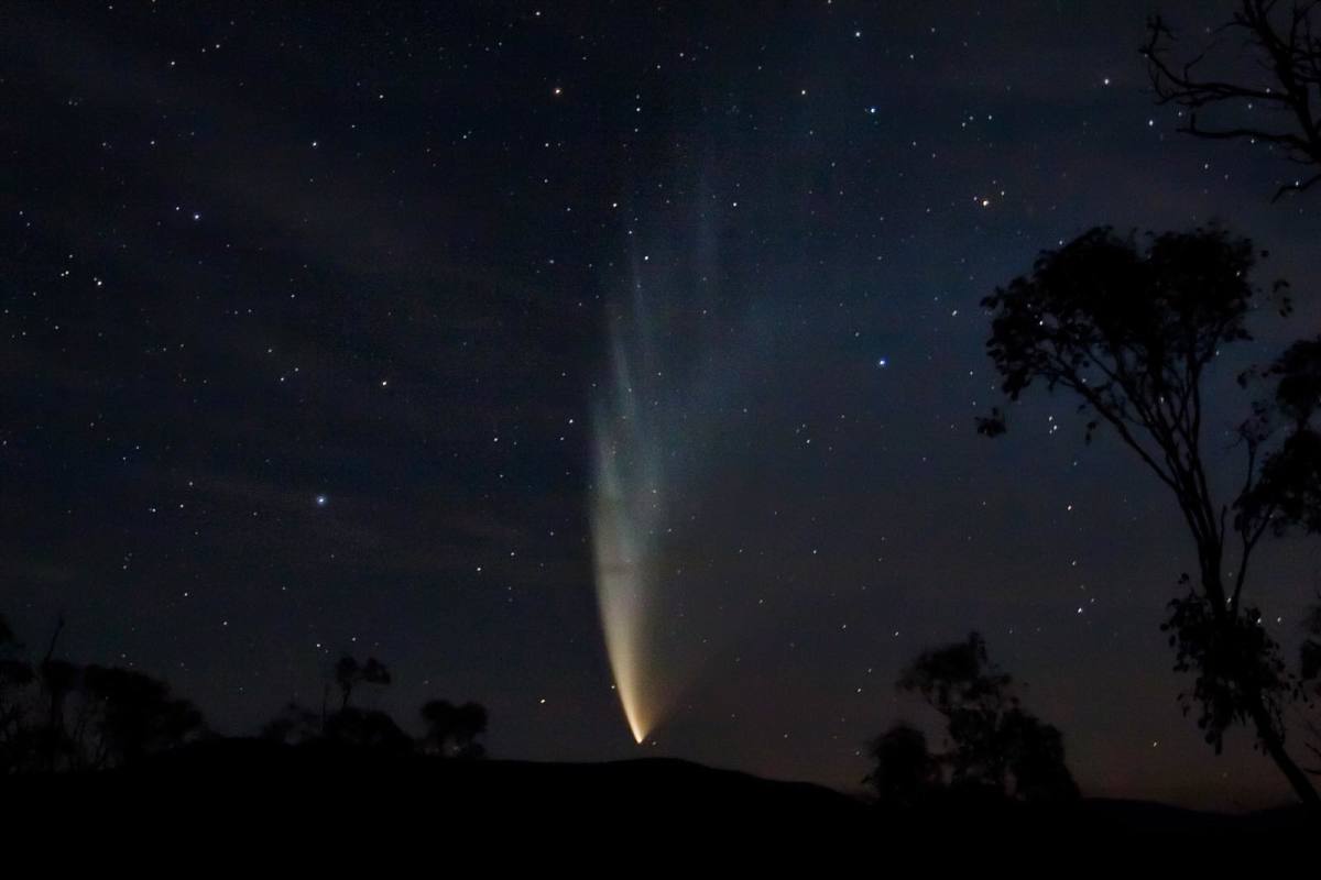 Unveiling the Mysteries of Comets: A Celestial Journey Through the Cosmic Iceballs - HubPages