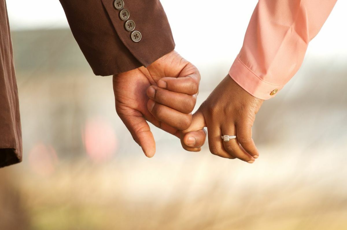 75 Funny Things to Write in an Engagement Card - HubPages