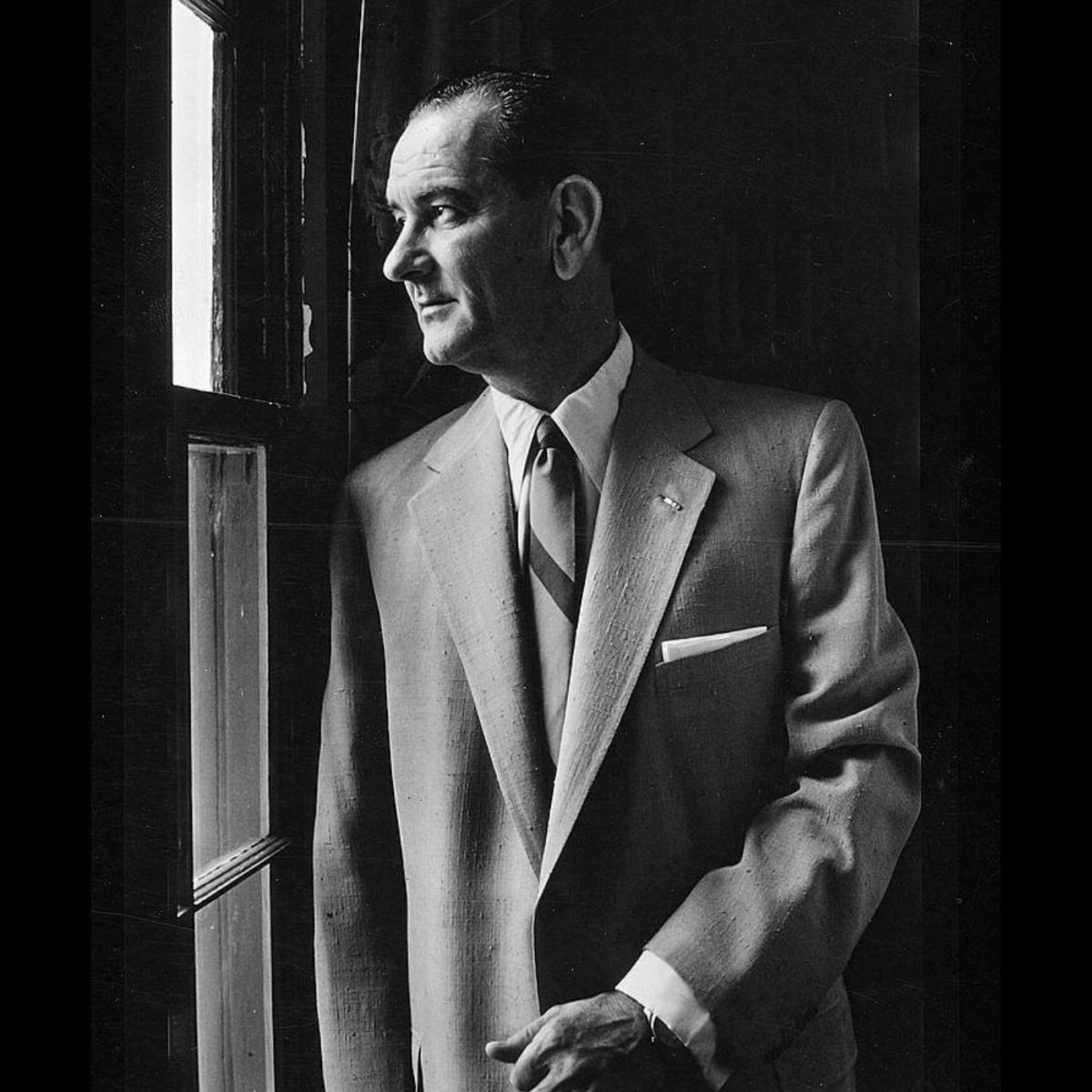 100 Funny and Witty Quotations About Politics - HubPages