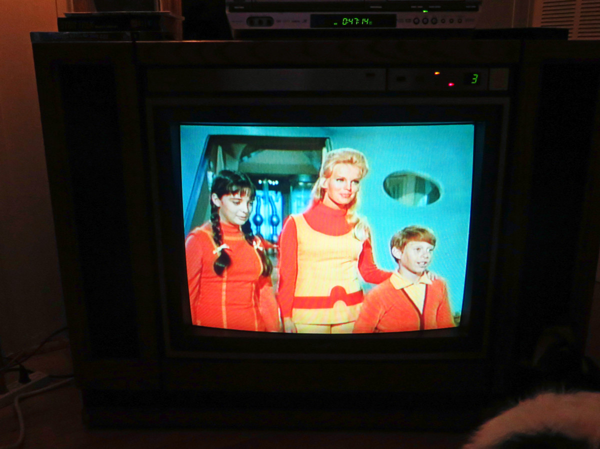 1986 Quasar Color Television Console Model Tl9960ap, Quasar Chassis ...