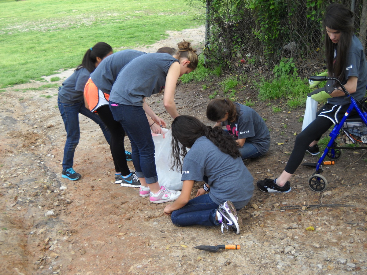 How to Help Teenagers Serve Others - HubPages