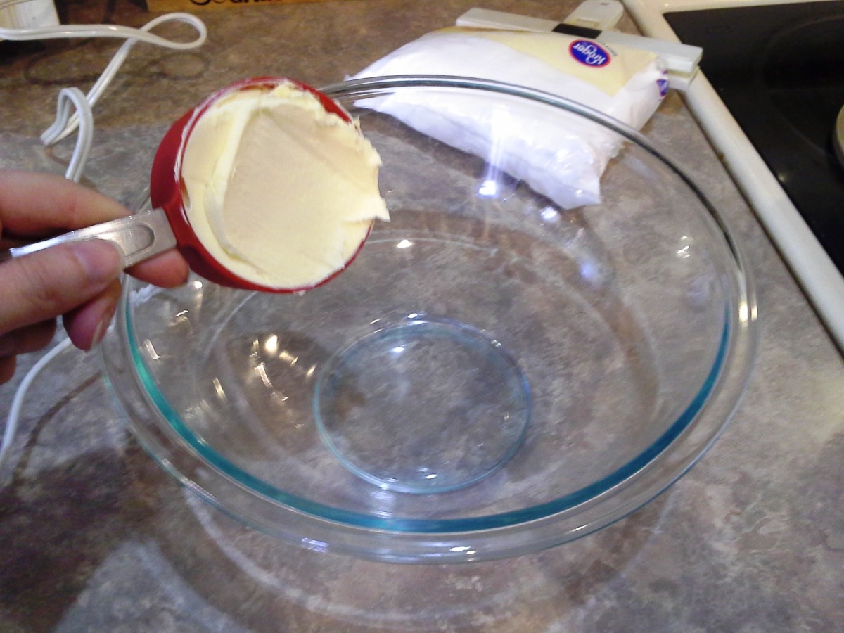 Easy Homemade Vanilla Buttercream Icing - HubPages