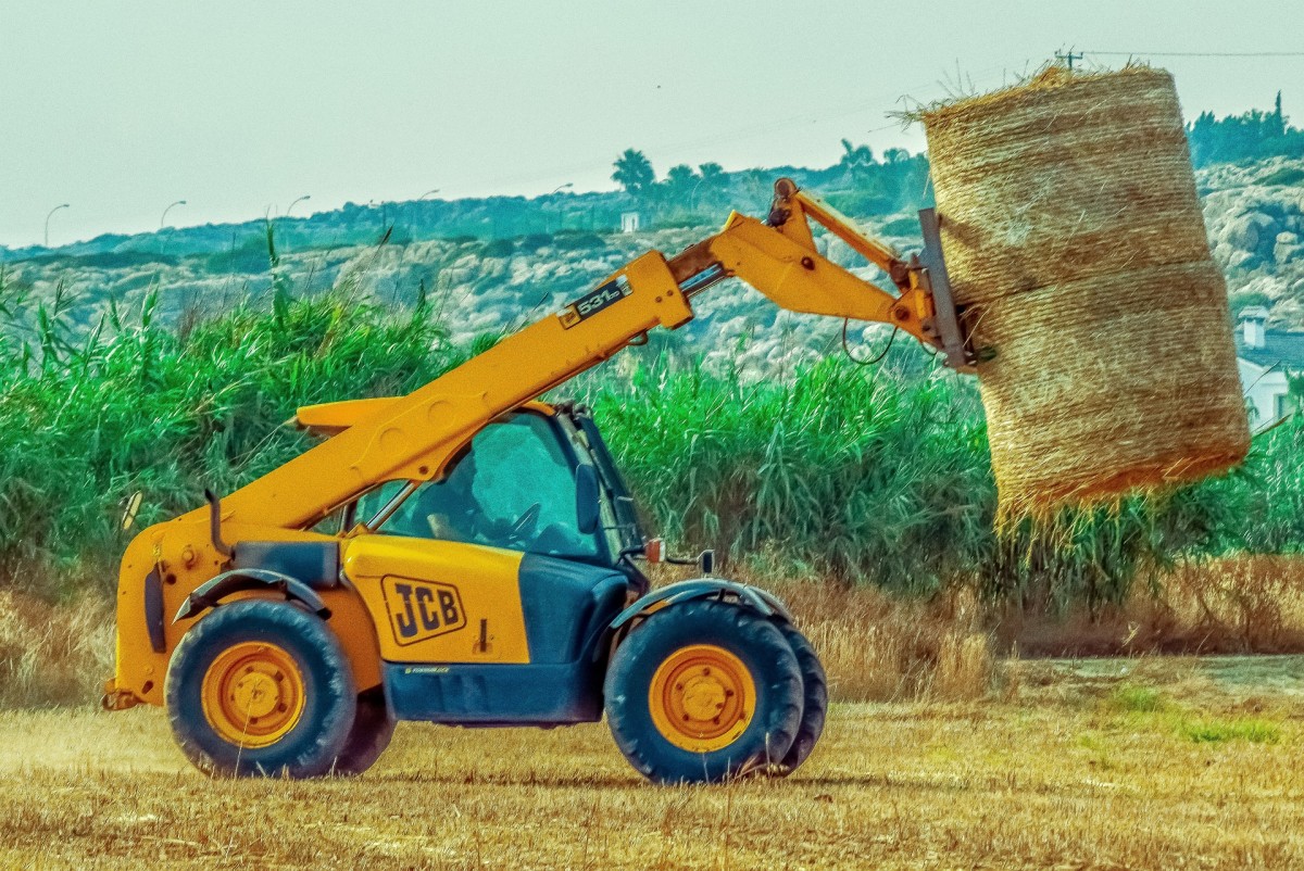 Things to Consider When Buying a Tractor - HubPages