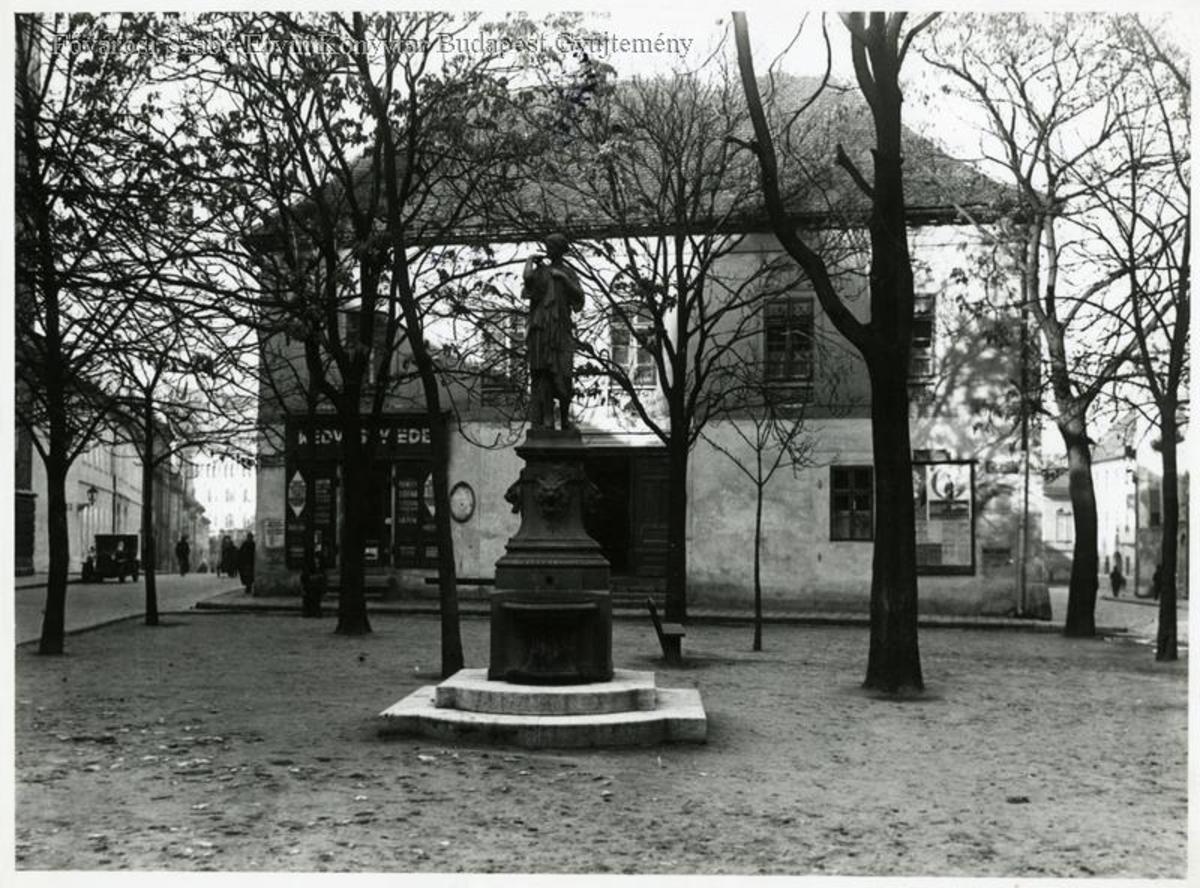 The Story of the Two Oldest Inns at Buda - HubPages