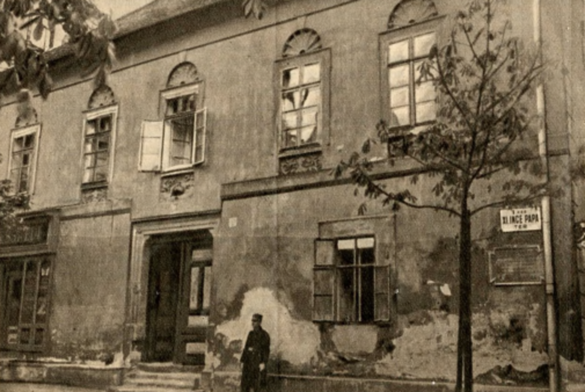 The Story of the Two Oldest Inns at Buda - HubPages