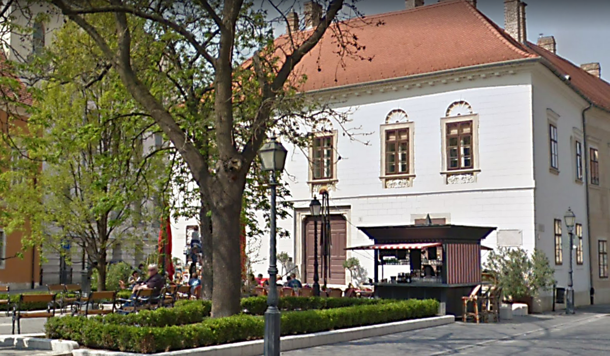 The Story of the Two Oldest Inns at Buda - HubPages