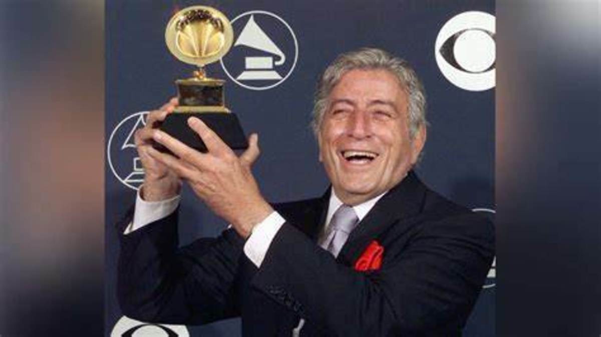 Remembering Tony Bennett; a Legendary Singer - HubPages