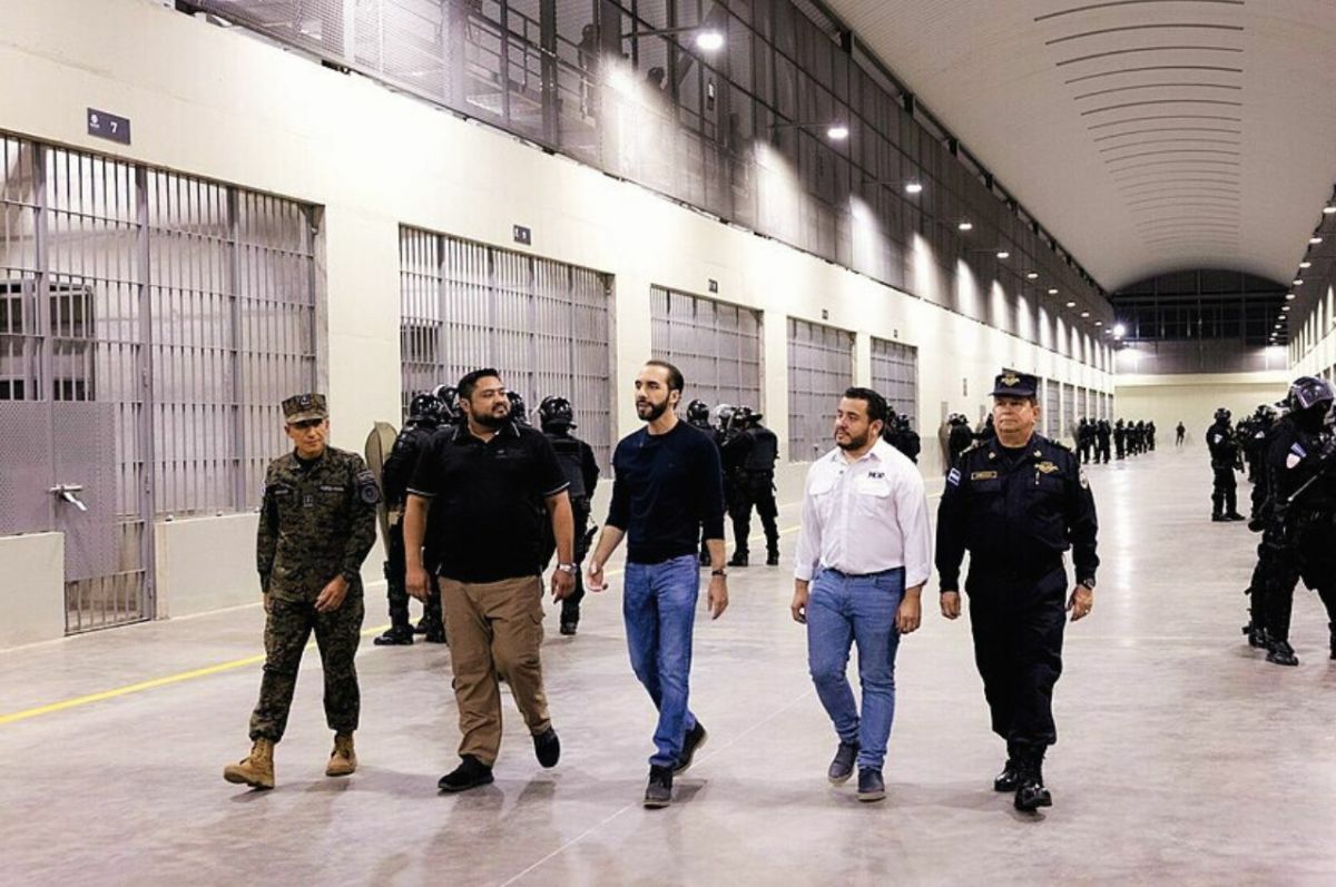 The World's Toughest Prison: CECOT - HubPages