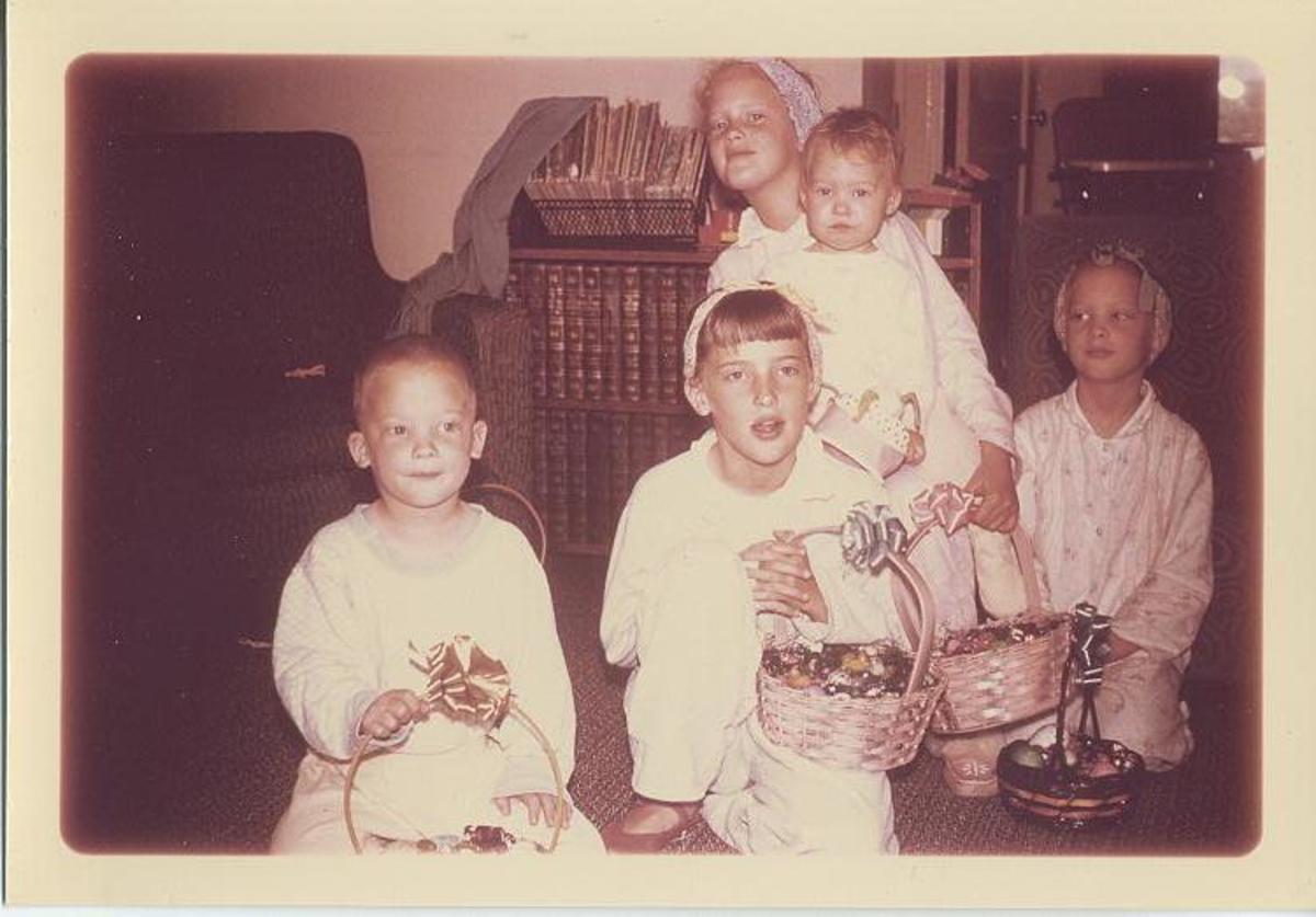 Being a Middle Child in a Big Family - HubPages