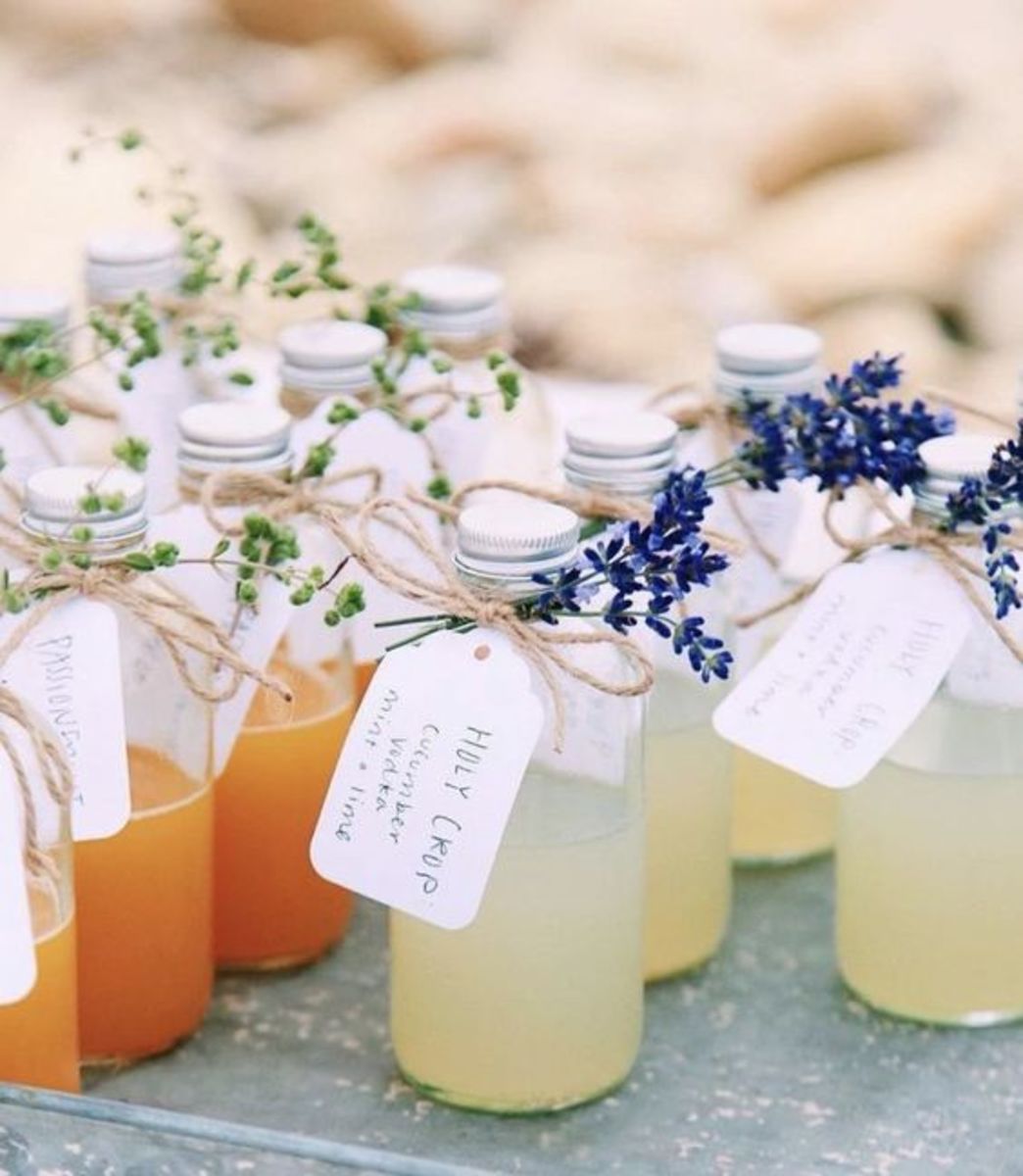 40+ Creative Wedding Favors Your Guests Will Love - HubPages