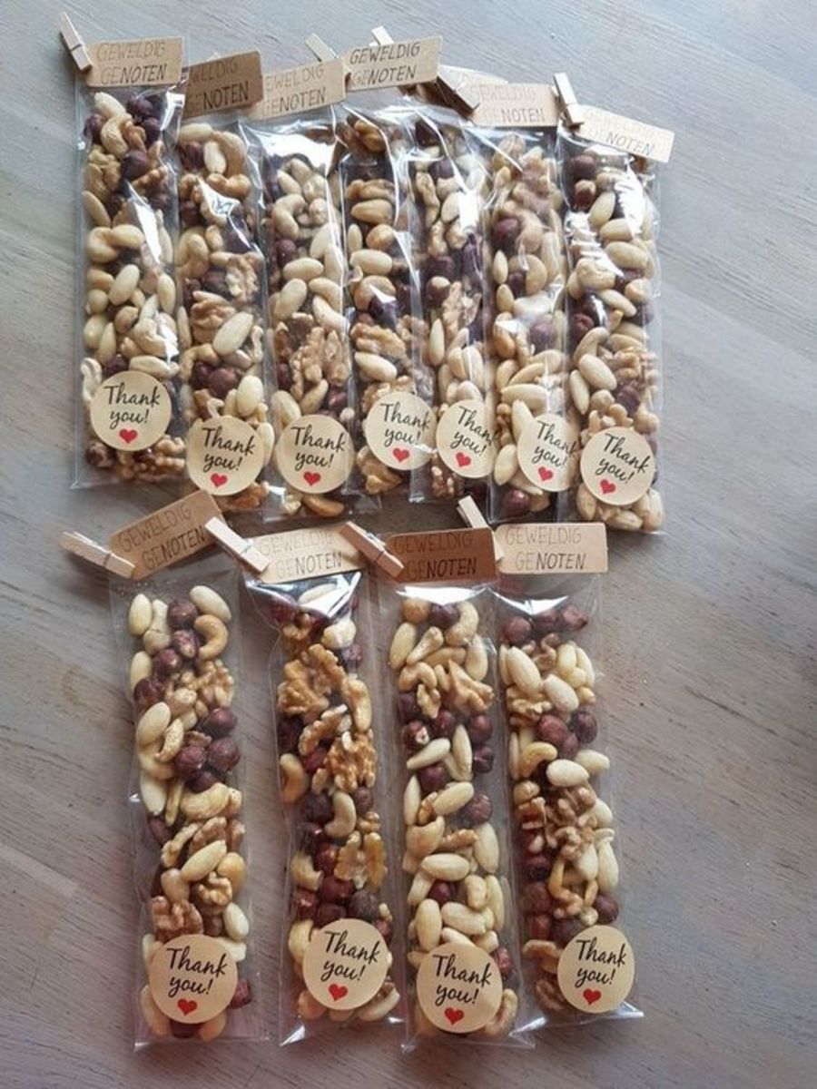 40+ Creative Wedding Favors Your Guests Will Love - HubPages