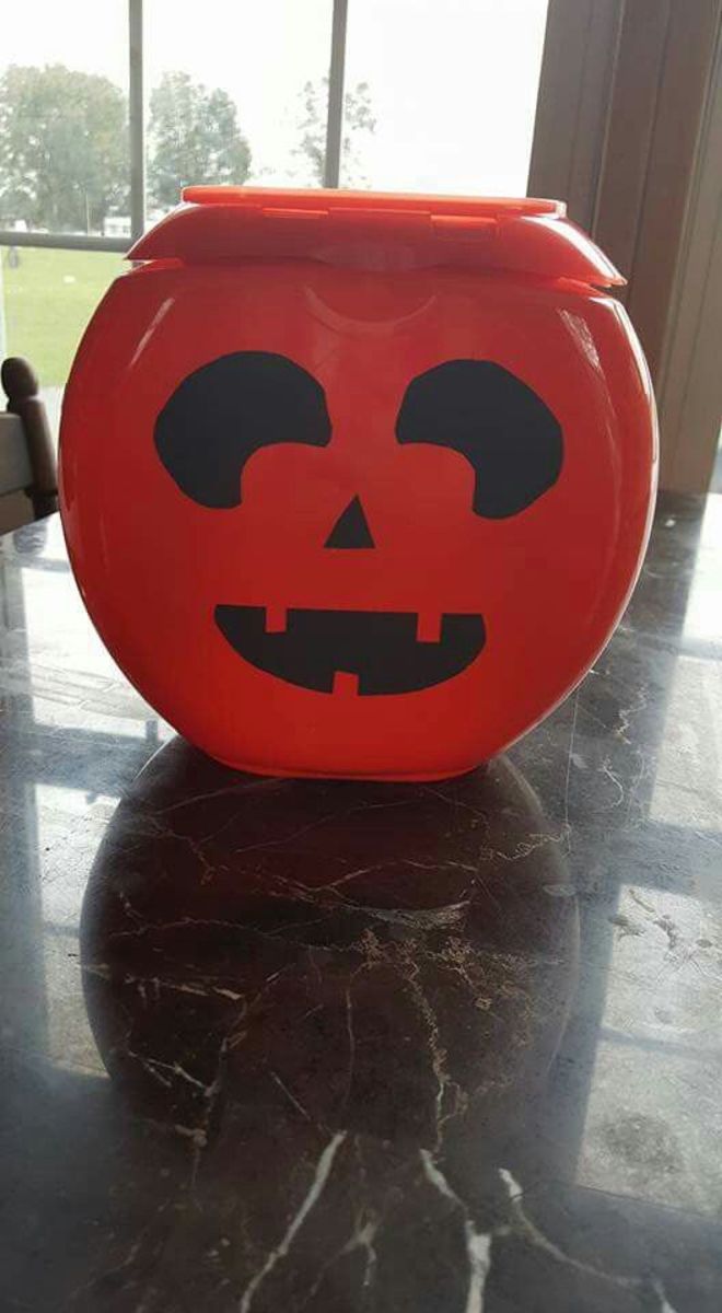 35+ Creative Laundry Pod Container Crafts for Halloween, Christmas and ...
