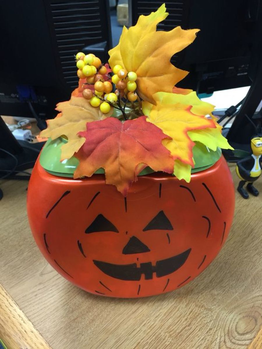 35+ Creative Laundry Pod Container Crafts for Halloween, Christmas and ...